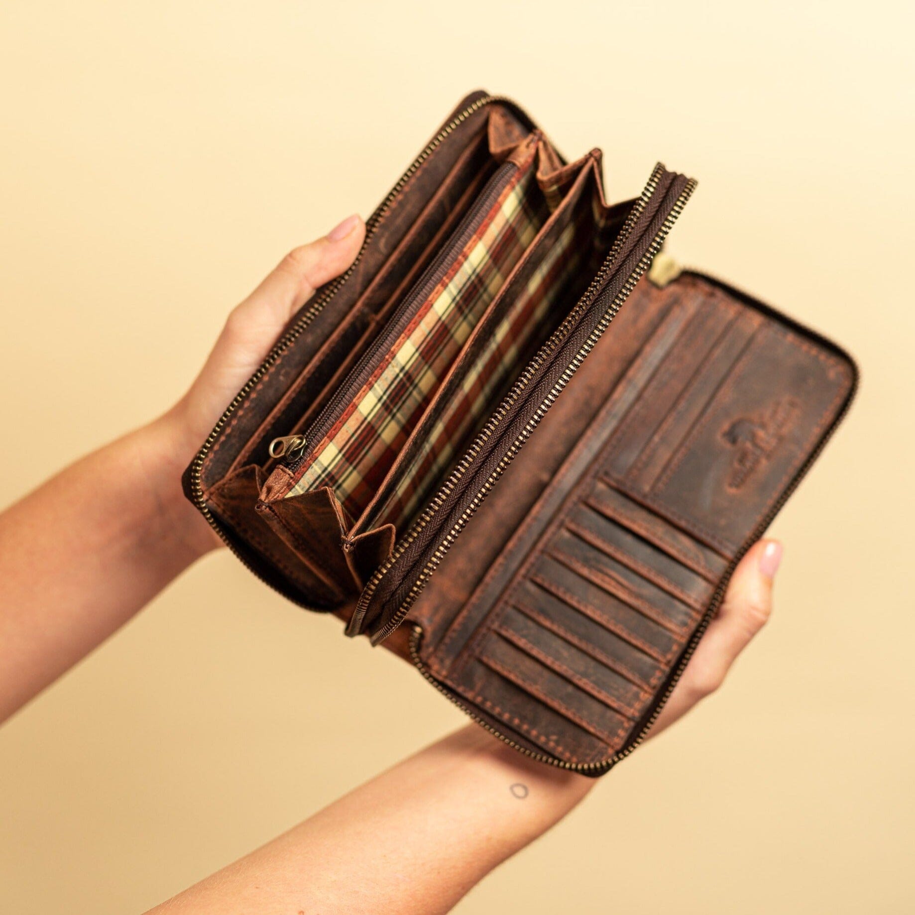 Shop Stylish Womens Leather Wallets in Australia - Zip Around, Large ...